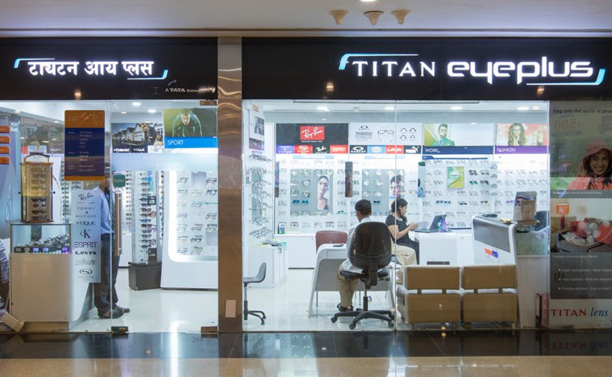 Titan Eyeplus, Malad - Eyewear & Watches - Infiniti Mall - Shopping Mall in Mumbai