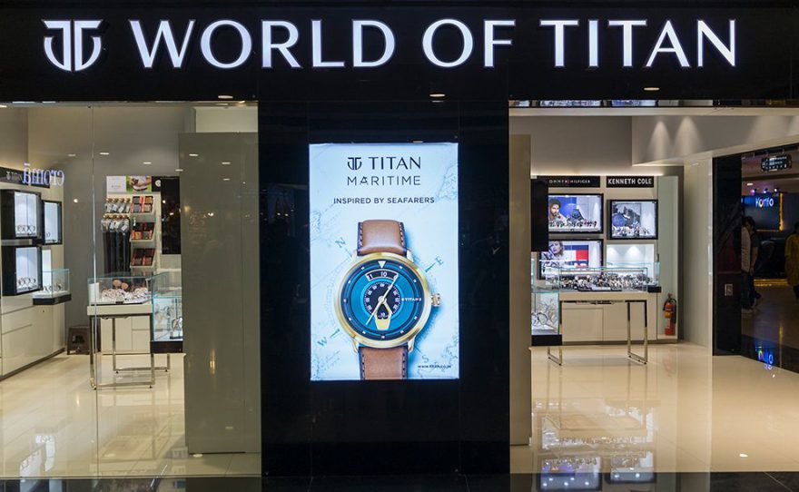 World Of Titan Malad Eyewear And Watches Infiniti Mall Shopping Mall In Mumbai