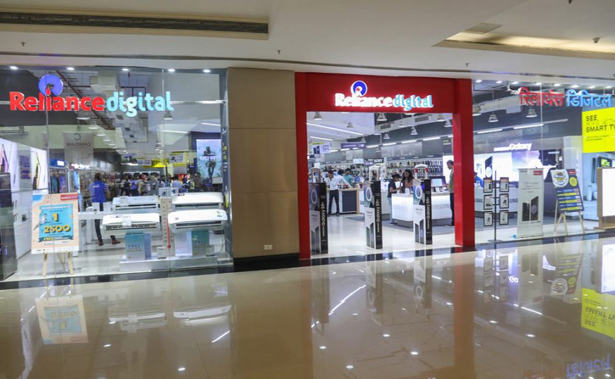Reliance Digital Store at Infiniti Mall Malad, Mumbai